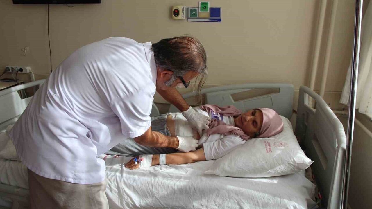 Situs inversus totalis vakasında laparoskopik safra kesesi ameliyatı başarıyla tamamlandı