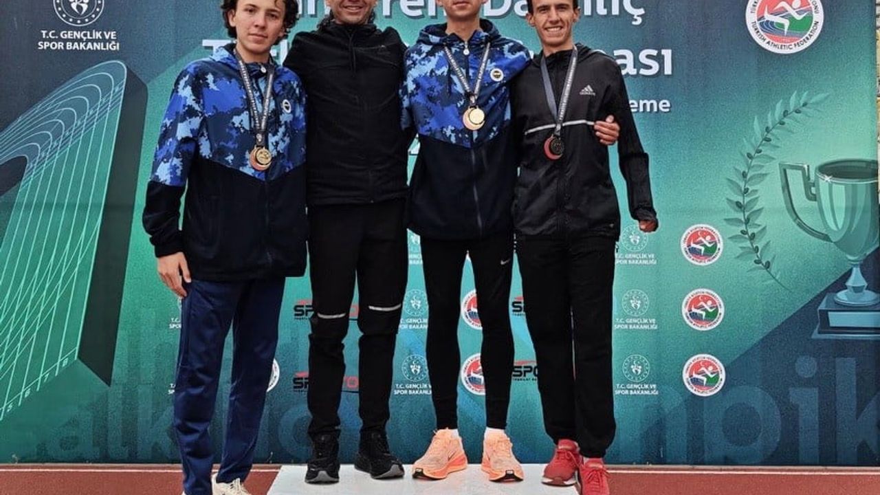 Afyonkarahisarlı atletler İzmir 10.000 m şampiyonasında öne çıktı
