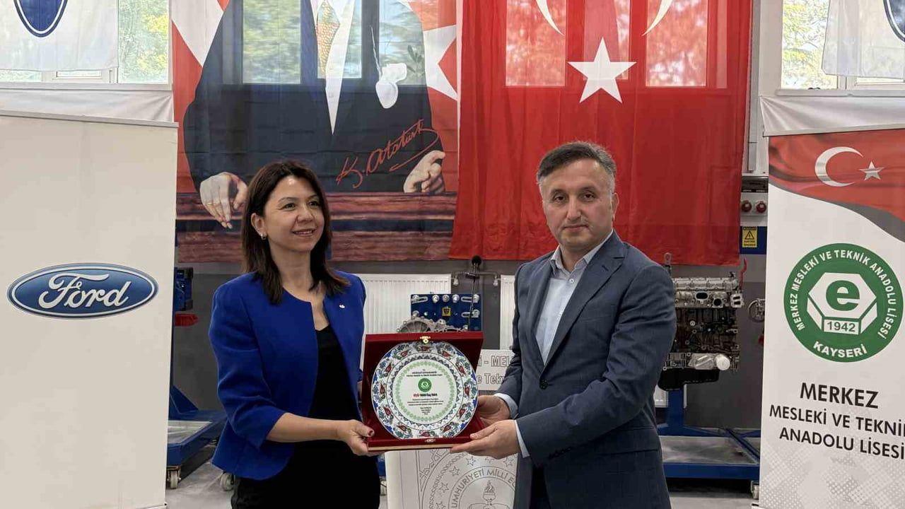 Kayseri Merkez Mesleki ve Teknik Anadolu Lisesi'ne otomotiv eğitim ...