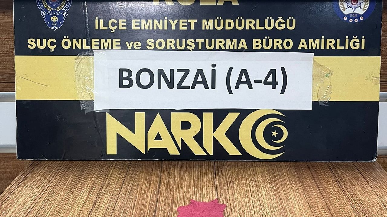 Kula polisi suça geçit vermedi: 10 kişiye işlem, 5 tutuklama