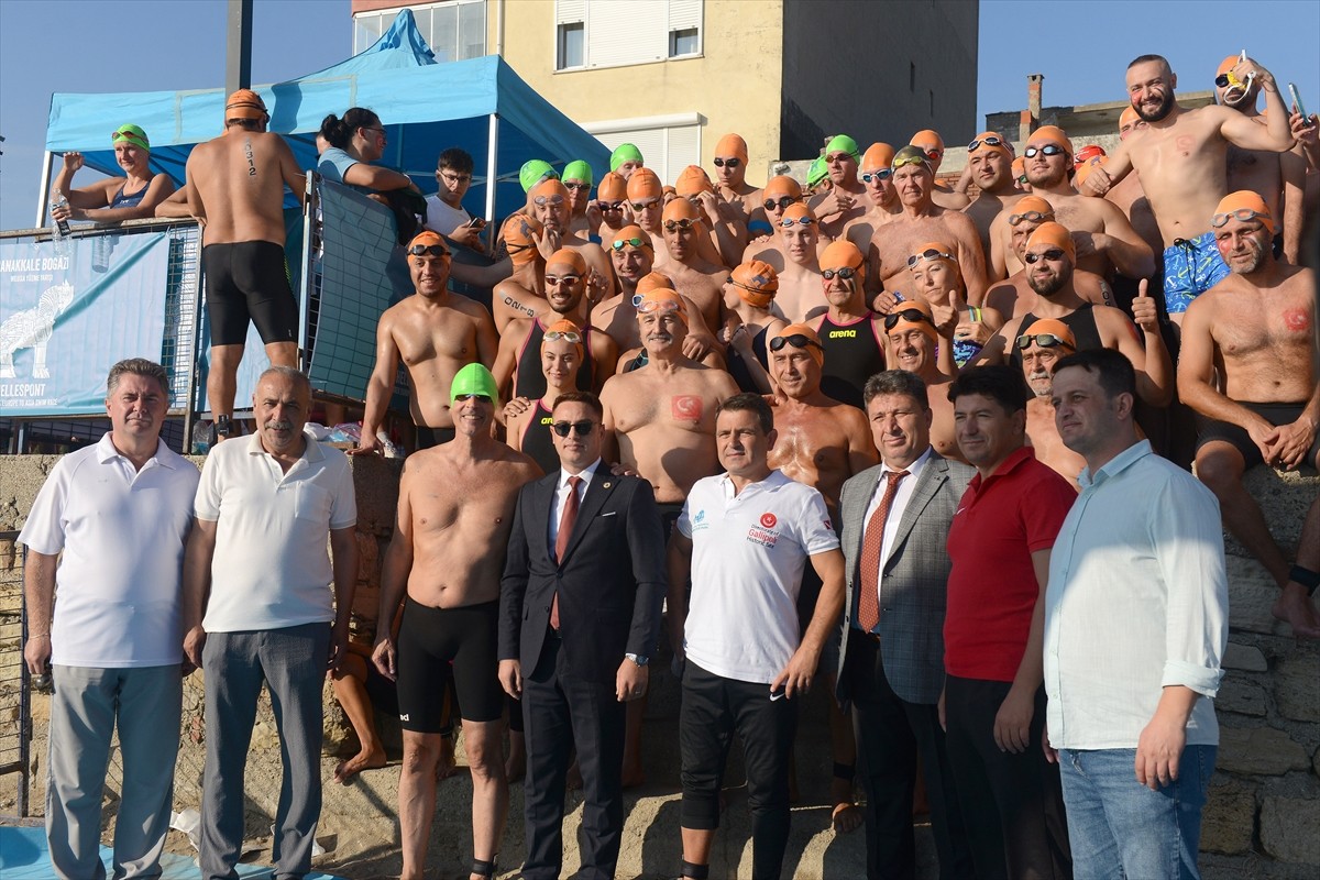 Çanakkale Boğazı'nda 37. Wilusa Yüzme Yarışı Coşkusu