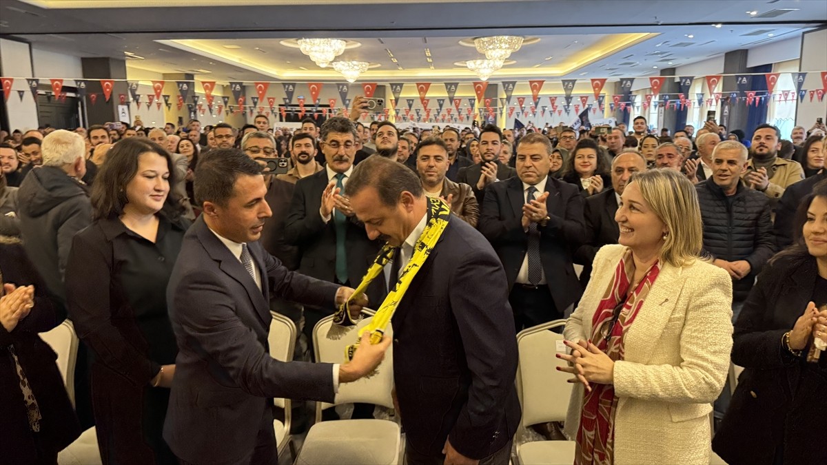 Anahtar Parti Genel Başkanı Yavuz Ağıralioğlu Tekirdağ'da Partililerle ... Anahtar Parti Genel Başkanı Yavuz Ağıralioğlu Tekirdağ'da Partililerle ...