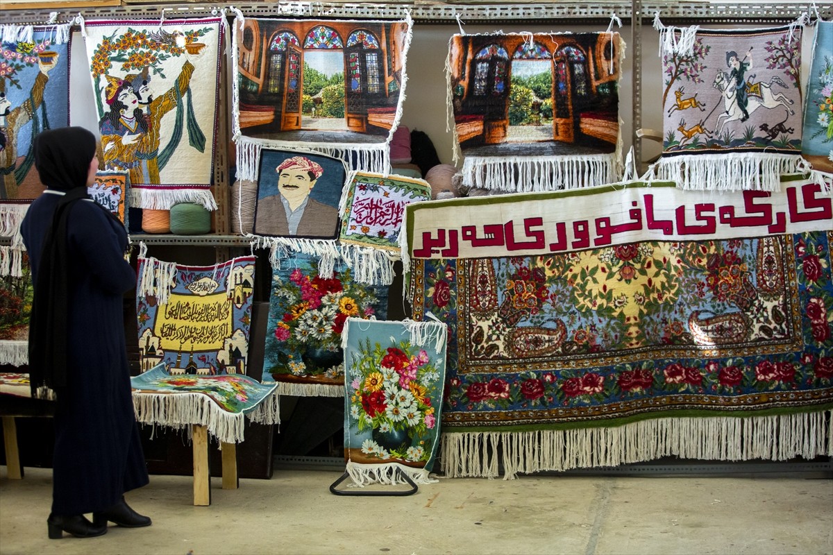 Erbil'deki Kadınlar, Hayallerini Geleneksel Halılara Nakşediyor