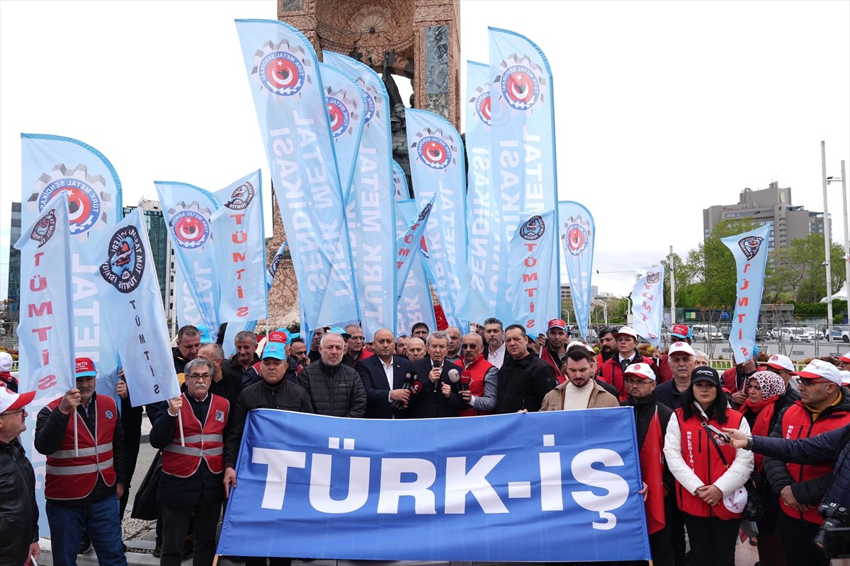 İstanbul'da 1 Mayıs Emek ve Dayanışma Günü Kutlamaları