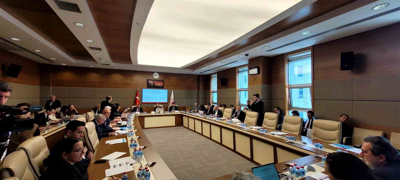 TBMM Komisyonu 14-15 Mayıs'ta Kahramanmaraş'ta inceleme ve taziye ...