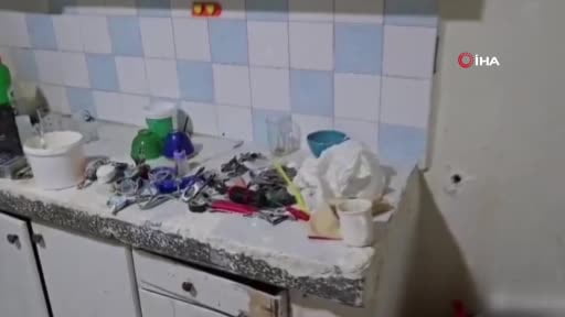 Kaçak atölyede diş protezi ve implant üreten işletmeye baskın