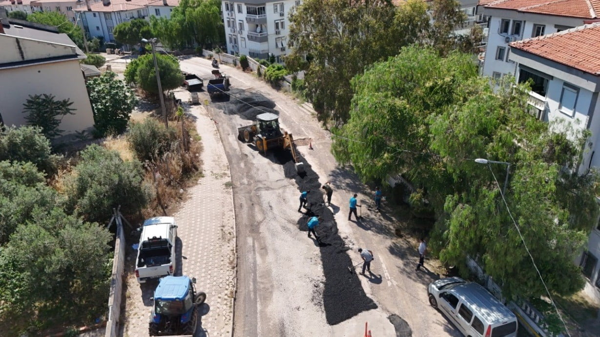 Ayvalık’ta doğalgaz sonrası yol onarımları: 150 Evler ve Ali Çetinkaya ...