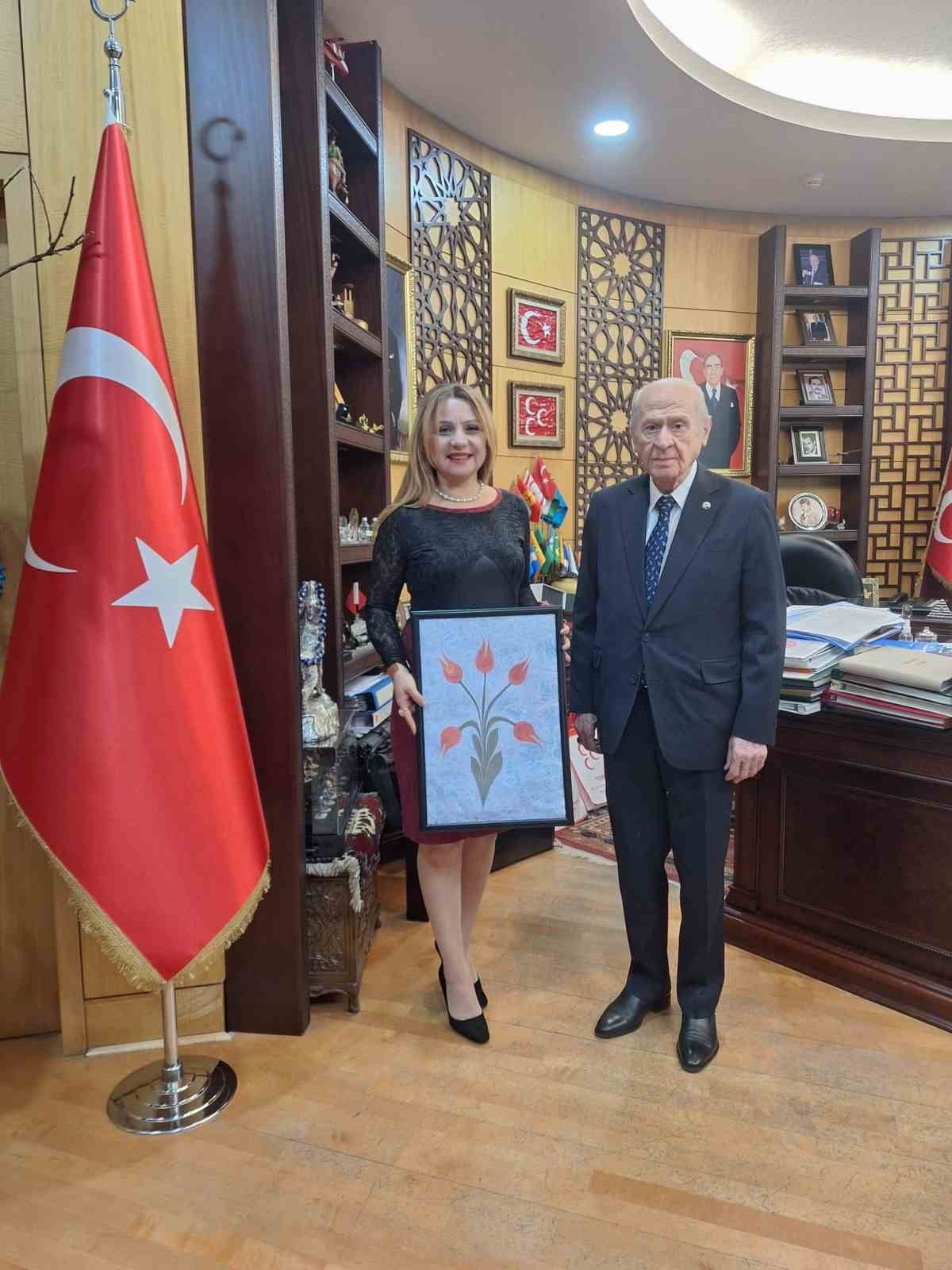 Ege ve Dokuz Eylül öğretim üyeleri Terörsüz Türkiye sürecini Avrupa'da ...