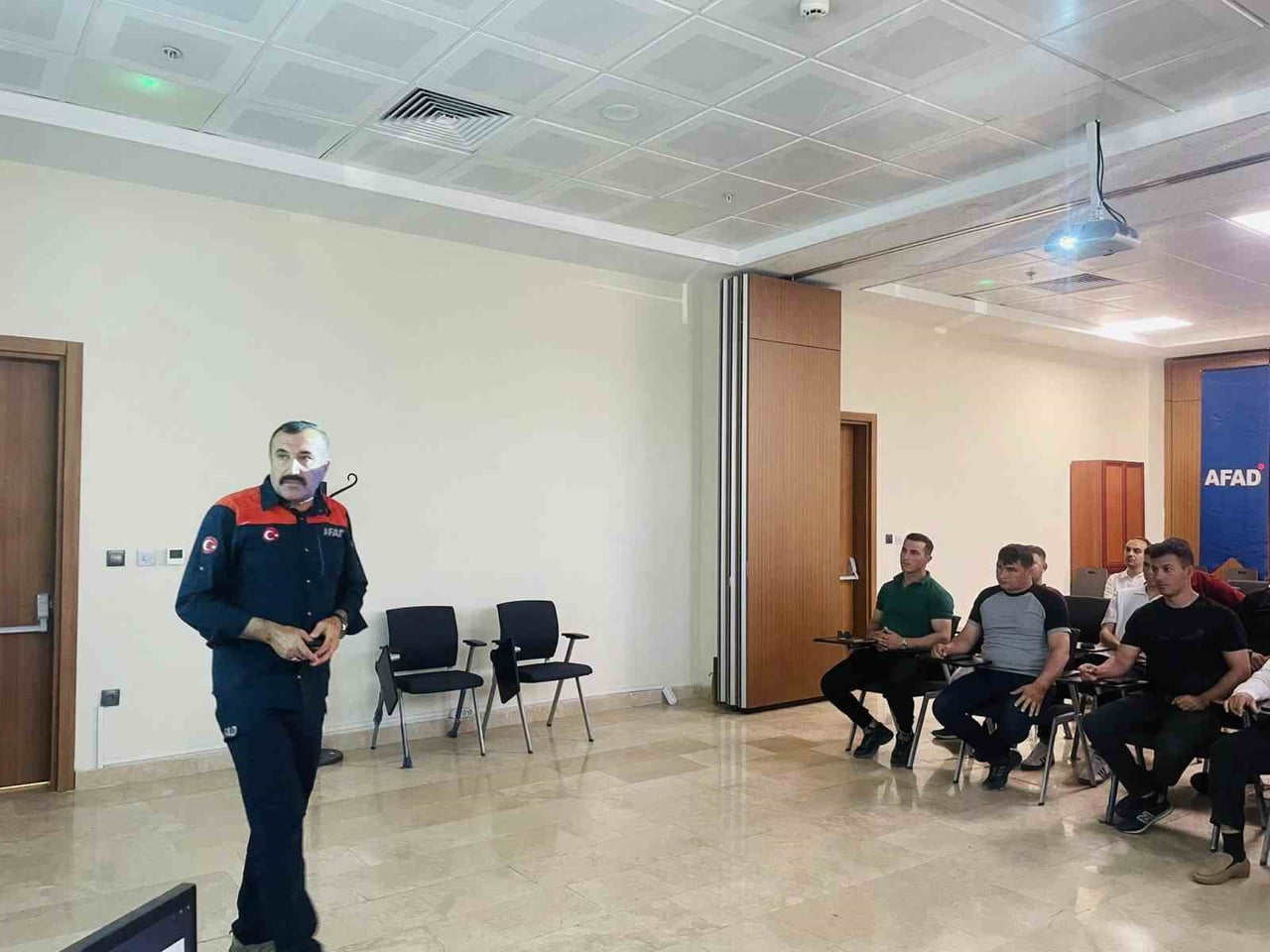Elazığ'da AFAD ve güvenlik birimlerine yönelik arama-kurtarma ve trafik ...