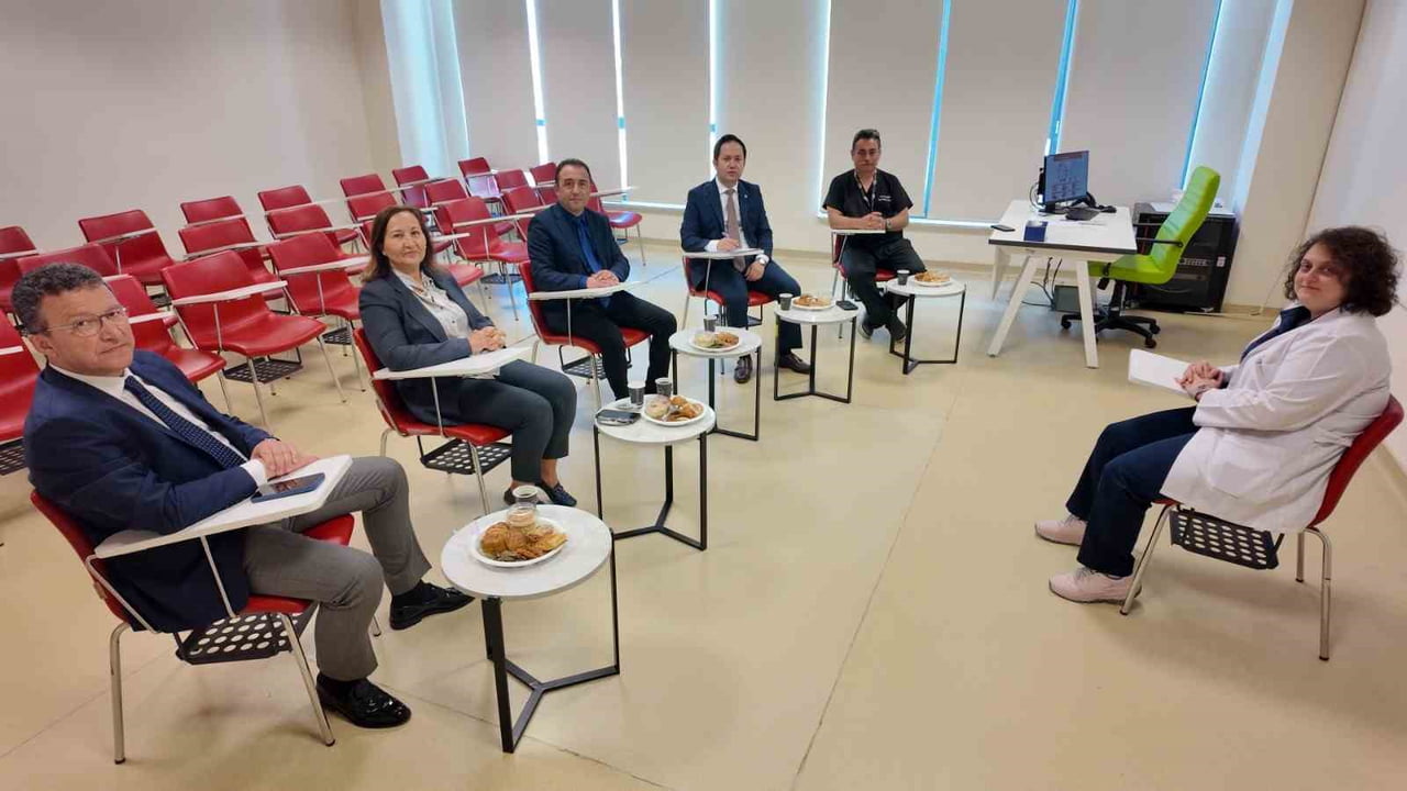 Eskişehir Şehir Hastanesinden uzmanlık alan ilk hekim Dr. Ülkü Büşra ...