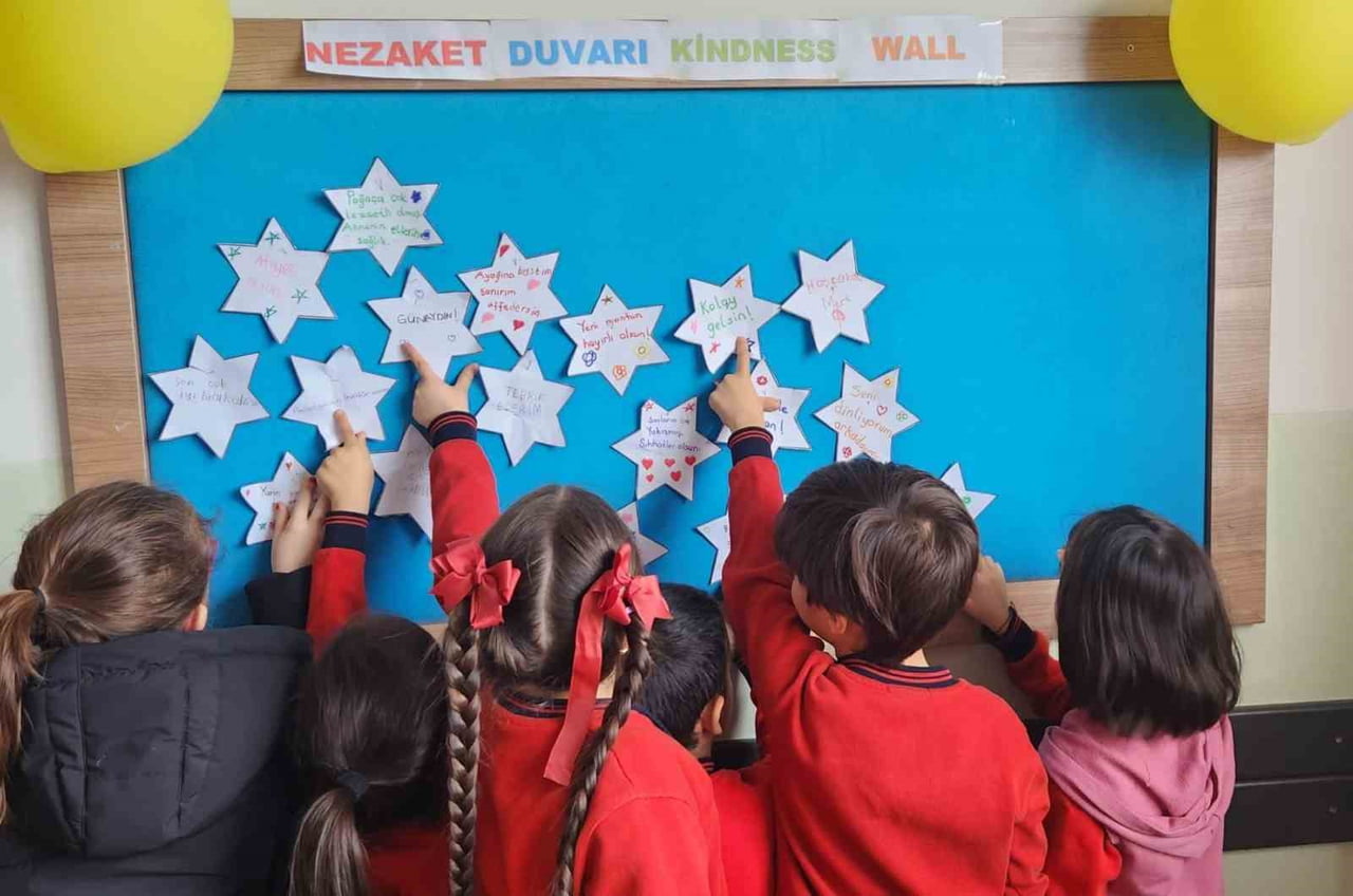 Şehit Haldun Ateş İlkokulu eTwinning ile Avrupa’ya Açıldı: 'Zorbalığa ...